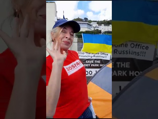 Katie Hopkins has turned up at Llanelli protest camp – iTV.ie
